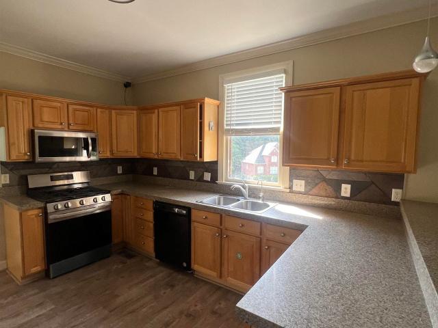 6515 Oak Crest Cove