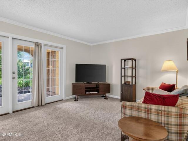 6515 LA Mirada Dr W Unit 3, Jacksonville, FL 32217
