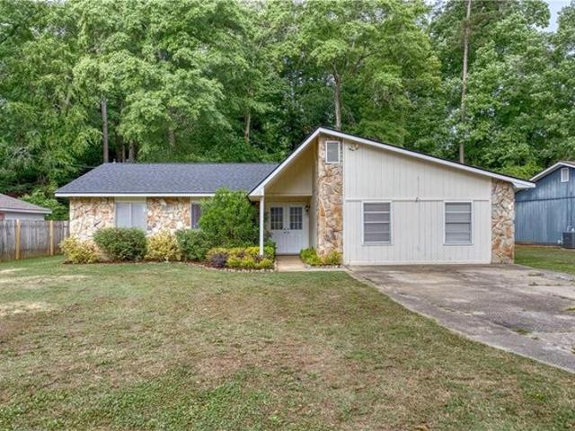 6517 Charter Oaks Cir, Columbus, GA 31909