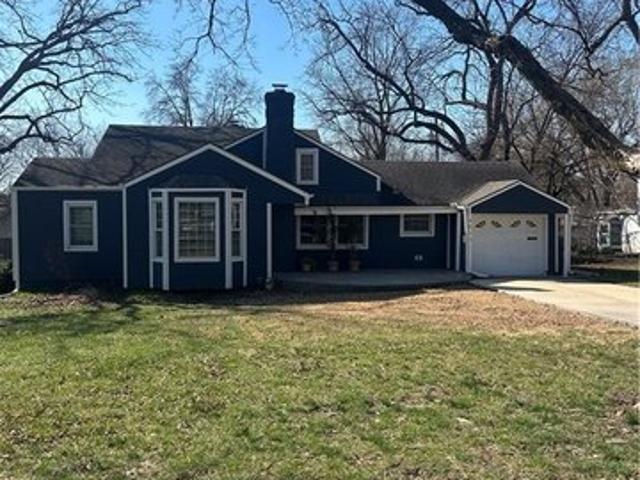 6517 W 77th Ter, Overland Park, KS 66204