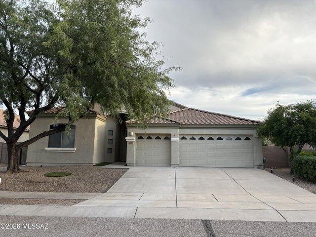 6517 W Castle Pines Way, Tucson, AZ 85757
