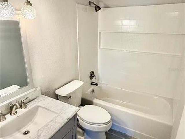 6519 W Newberry Rd, Unit 811, Gainesville, FL 32605 | MLS #GC542044