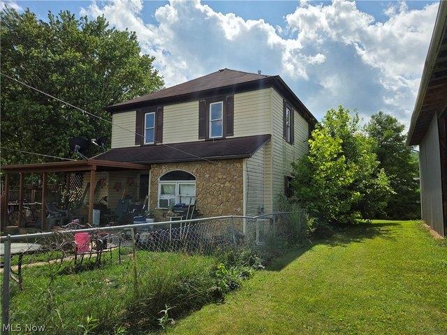 65109 Union St, Neffs, OH 43940