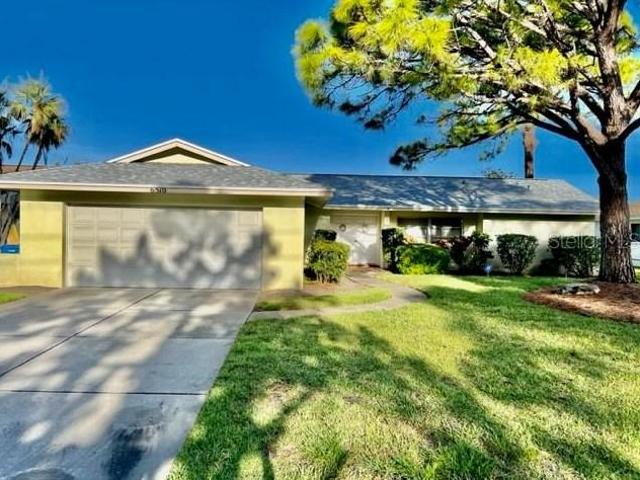 6510 Burning Tree Dr, Seminole, FL 33777