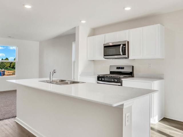 6510 Linden Trl, Unit B, Wonder Lake, IL 60097 | Compass