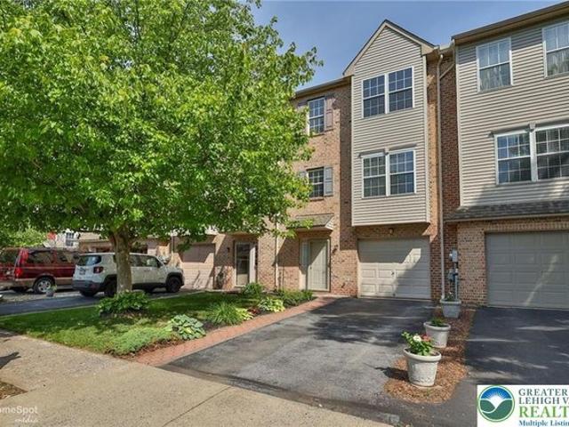 6510 Pioneer Dr, Lower Macungie Township, PA 18062