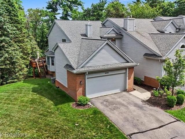 6510 Scenic Pines Ct, Independence, MI 48346