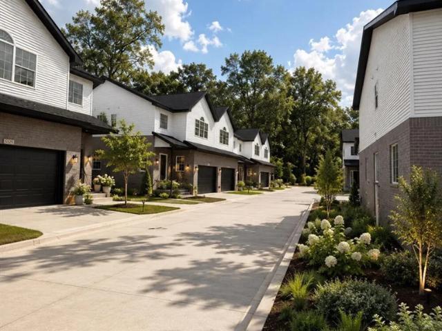 6511 S State Road # Bldg: 806