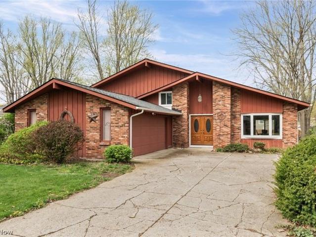 6512 Miller Dr, North Ridgeville, OH 44039