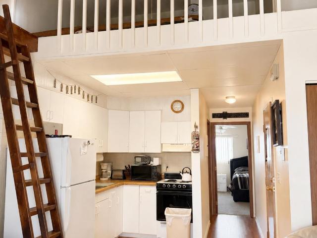 6512 N Harris Harbor Drive