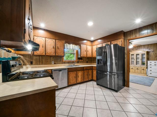6512 County Road 78