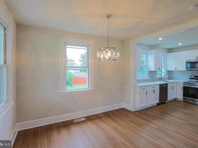 6512 Golden Ring Road