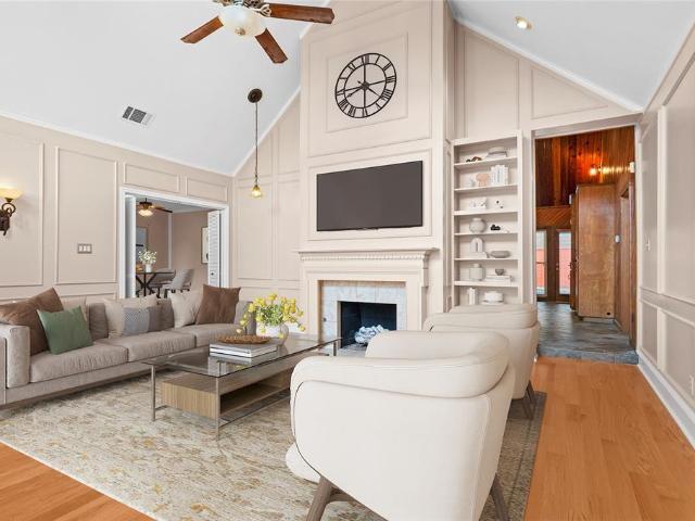 6512 Shorewood Drive
