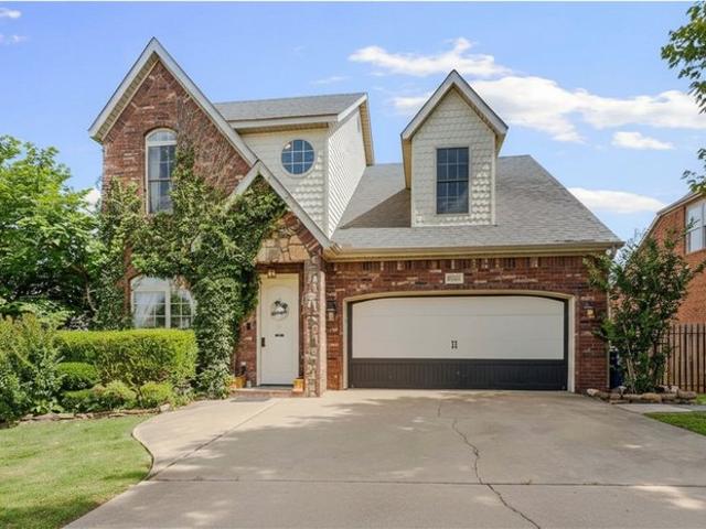6513 W Hearth Stone Dr, Rogers, AR 72758