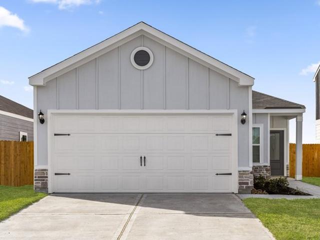 6513 Winter Elm St, Houston, TX 77048