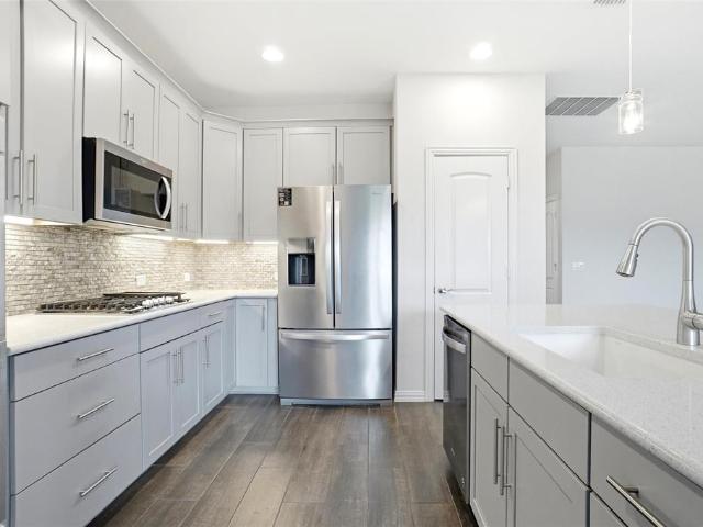6513 Woodmere Court