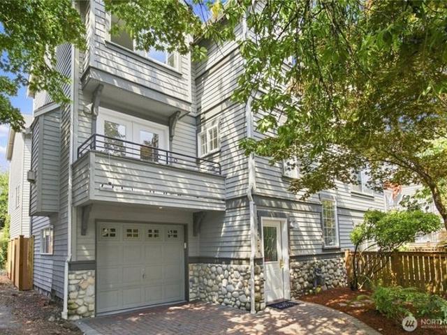 6513 24th Ave NE Unit A, Seattle, WA 98115