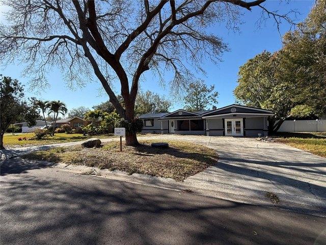 651 69th Ave S, Saint Petersburg, FL 33705