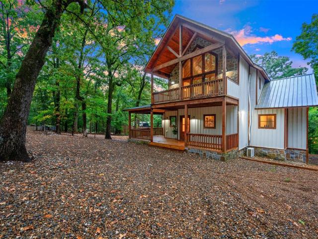 651 Chinook Road