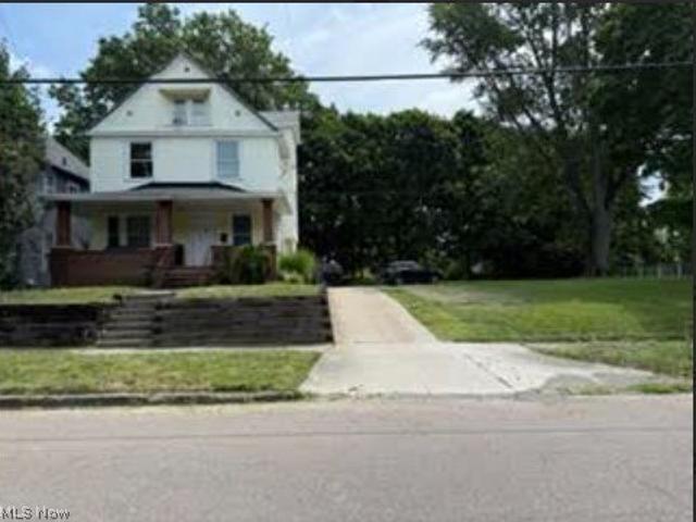 651 Kling St, Akron, OH 44311