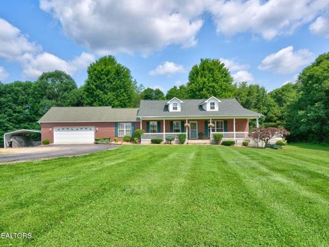 651 Highland Ln, Crossville, TN 38555