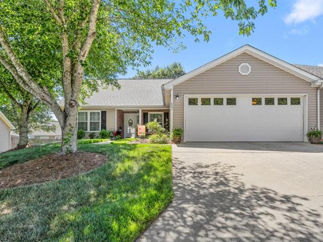 651 Huntingdon St, Elon, NC 27244