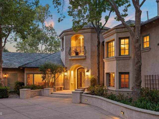 651 Oak Grove Court