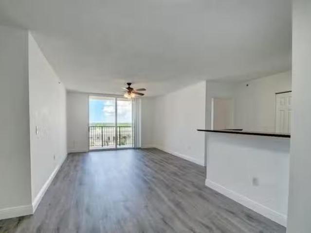 651 Okeechobee Blvd #809, West Palm Beach, FL 33401 MLS# R110.