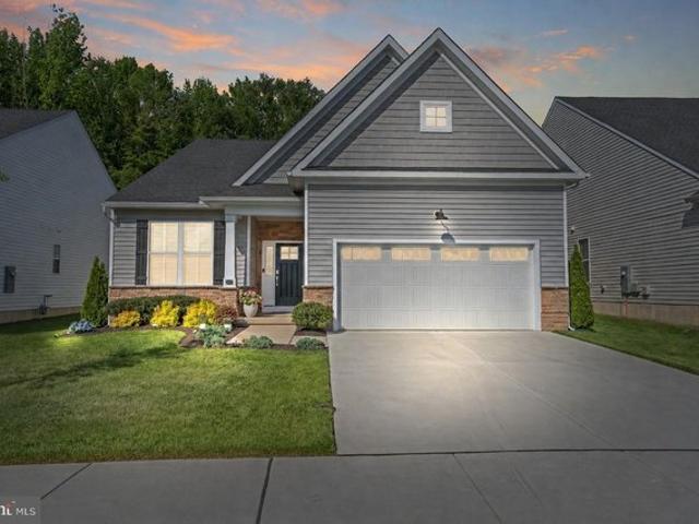 651 Mayfield Falls Dr, Newark, DE 19702