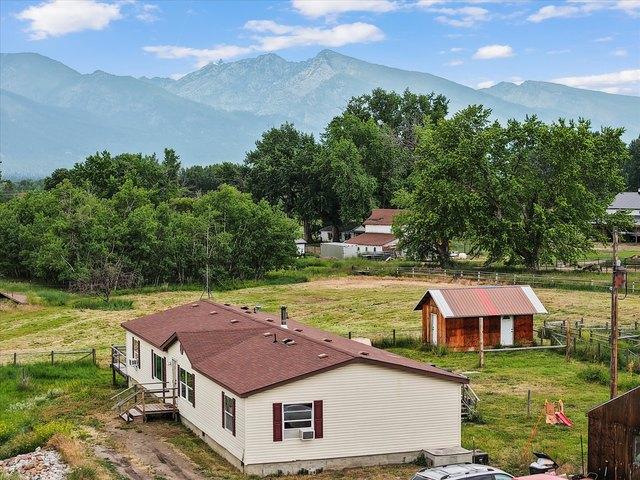 651 Milty Ln, Hamilton, MT 59840