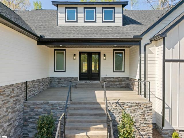 651 Narrow Circle
