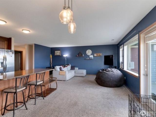 651 SE Bayshore Dr Unit B304, Oak Harbor, WA 98277