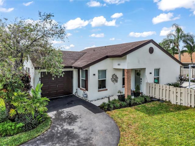 651 Shiloh Ter, Unit 651, Davie, FL 33325 | MLS #A11996 | Compass