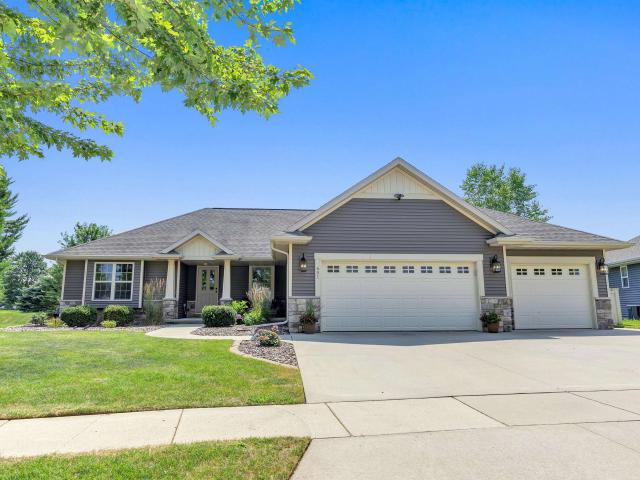 651 pebblestone circle