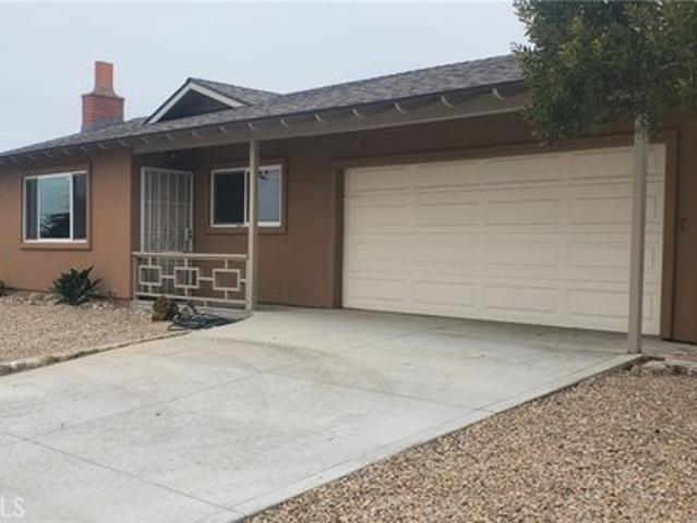 651 Pershing Dr, Oceano, CA 93445
