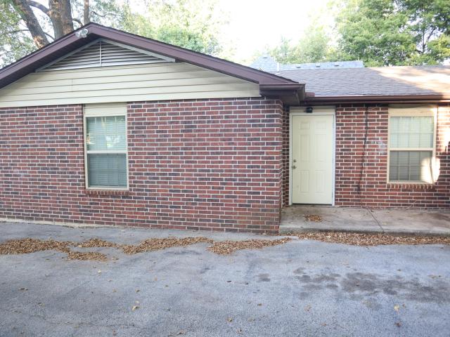 651 W Nichols Street