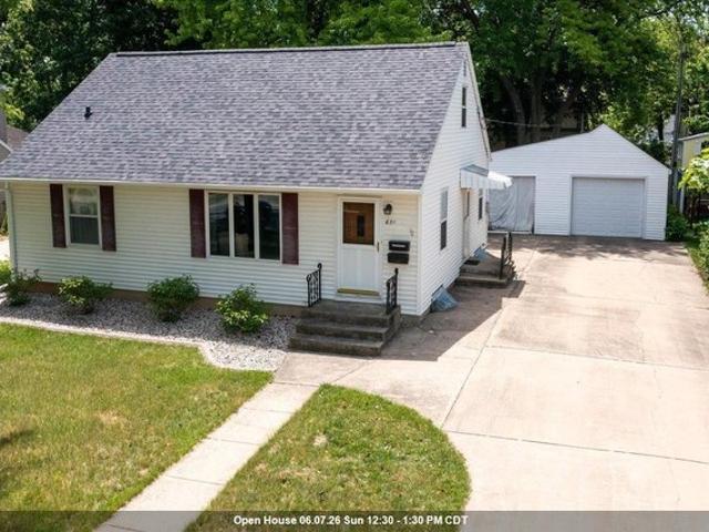 651 Winnebago Hts, Neenah, WI 54956