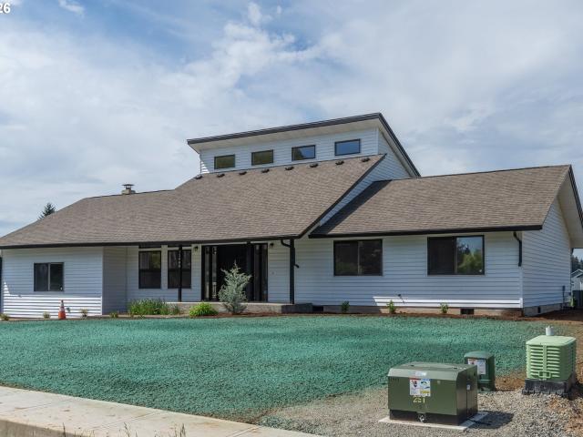 6524 NE 130th CIR