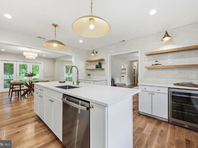 6524 Oxford Road
