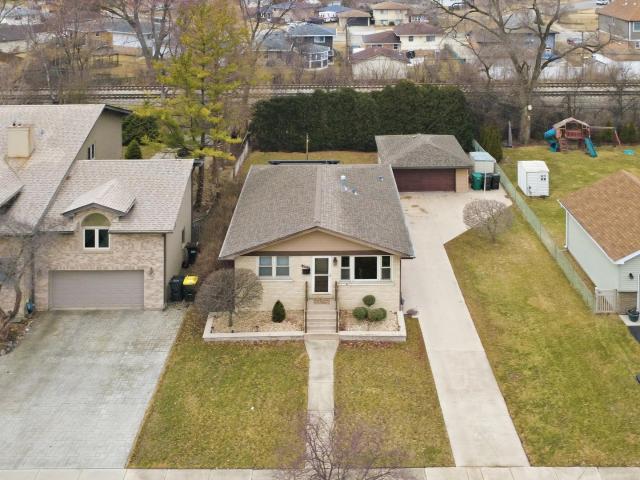 6524 Ridge Dr, Chicago Ridge, IL 60415 | MLS #12569 | Compass