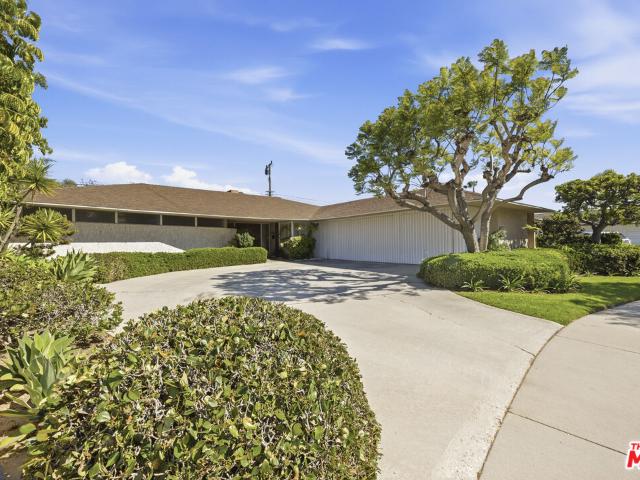 6524 S Holt Ave, Los Angeles, CA 90056 | MLS #26680 | Compass
