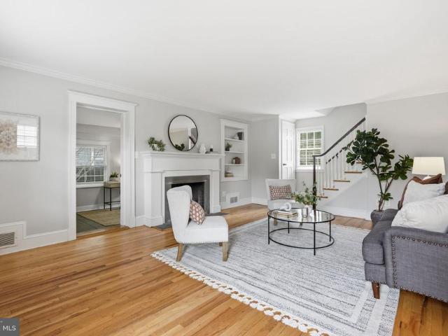 6524 27Th Street N