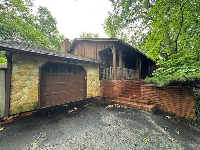 6525 Burnham St, Merriam, KS 66202