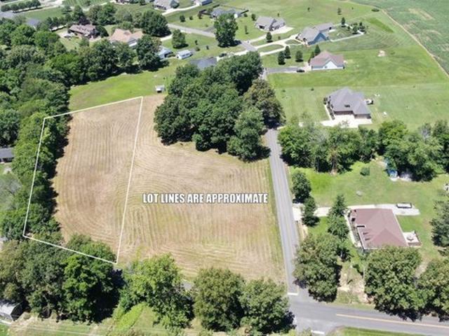 6525 Clinton Rd, Paducah, KY 42001