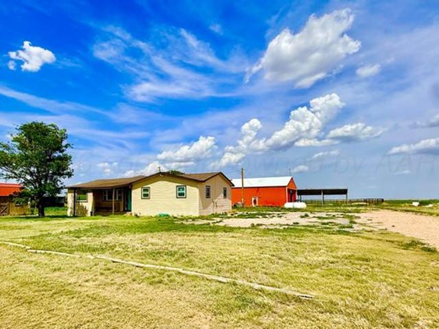 6525 County Road E, Stratford, TX 79084