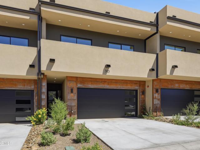 6525 e cave creek road # 303