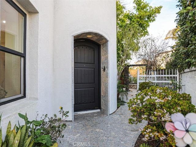 6525 Fremont