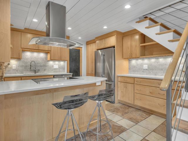6525 State Highway 28