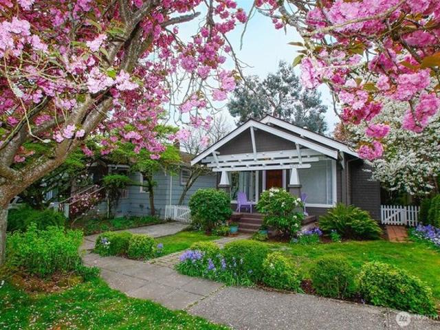 6525 23rd Ave NE, Seattle, WA 98115