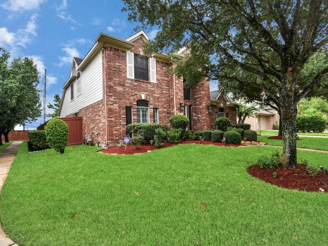 6526 Pinewood Trace Ln, Houston, TX 77041 | Compass
